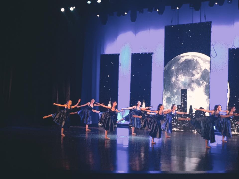 A VALSA E O ANEL – Israel Del Barco