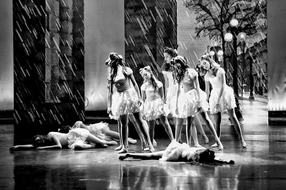 A VALSA E O ANEL – Israel Del Barco